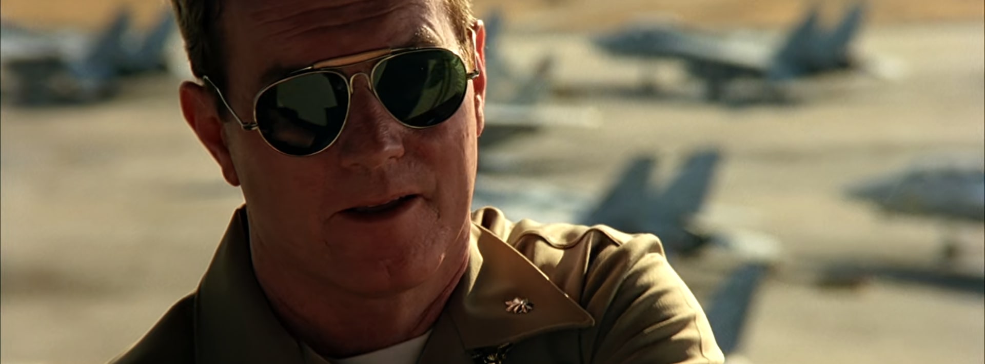 Air Boss Johnson’s Top Gun Sunglasses – Like a Film Star