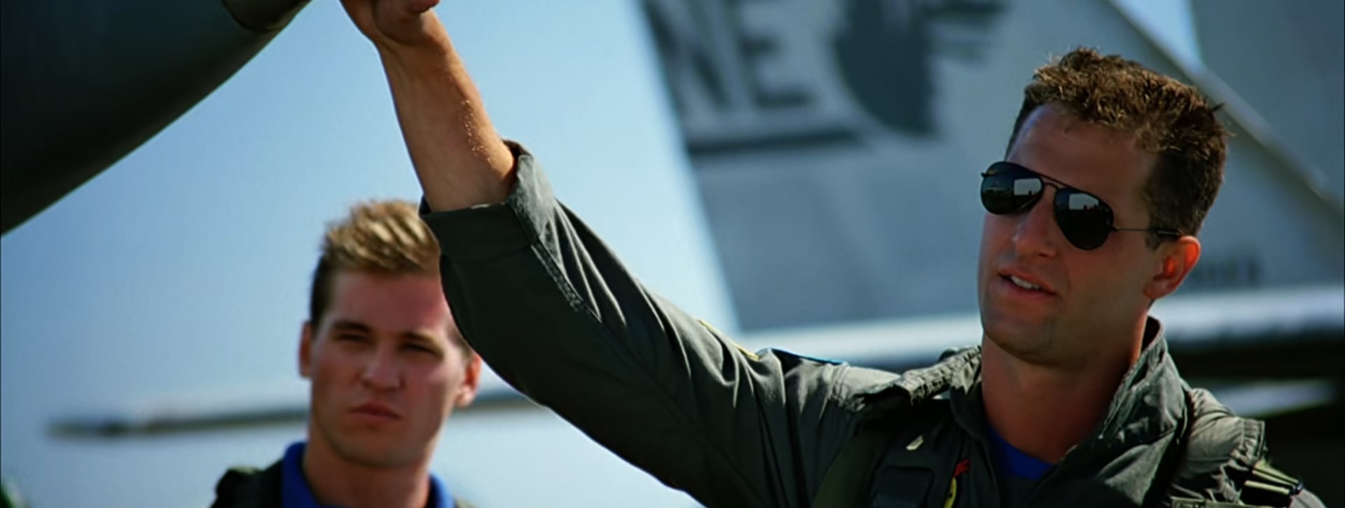 Tom Cruise’s Top Gun: Maverick Sunglasses – Like a Film Star